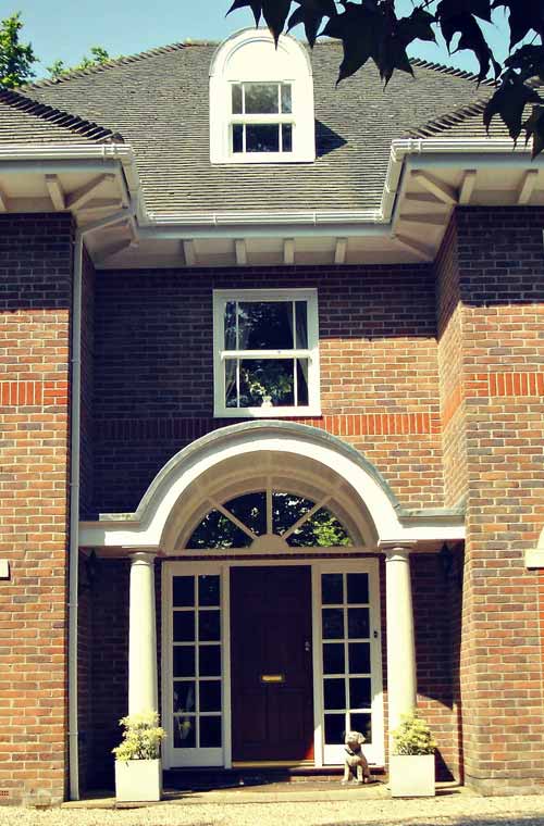 10 Photos Of Arched Sash Windows That Prove It Can Be Done