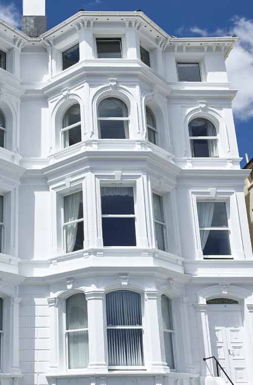 10 Photos Of Arched Sash Windows That Prove It Can Be Done
