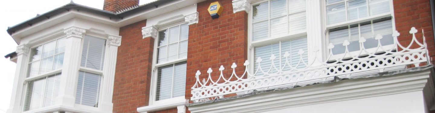Edwardian-Style Sash Windows: Rose Collection